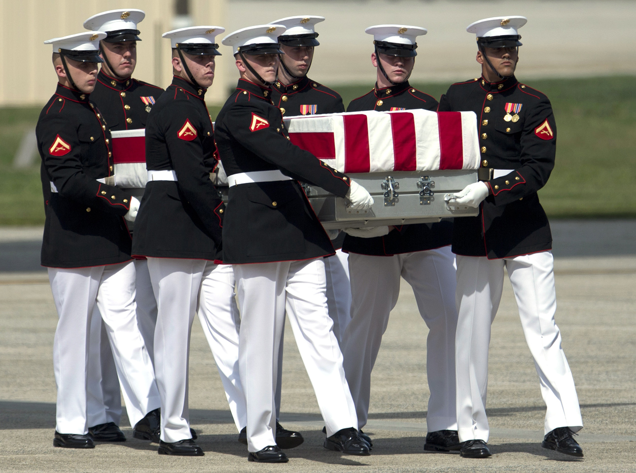 Fallen SEAL's Father To Attend State Of The Union | Navy SEALs