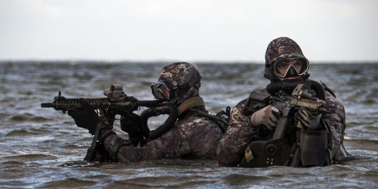 All US special operators train for combat diving, but Navy SEALs take ...